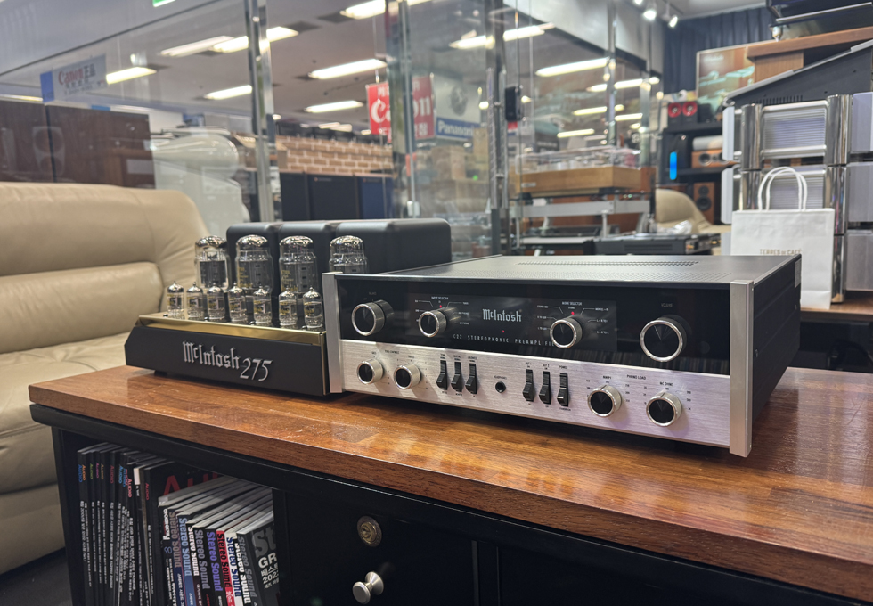 Mcintosh매킨토시mc275 골드버젼 파워앰프 C22 프리앰프 리뷰mcintosh매킨토시mc275 골드버젼 파워앰프 C22 프리앰프 제품보기